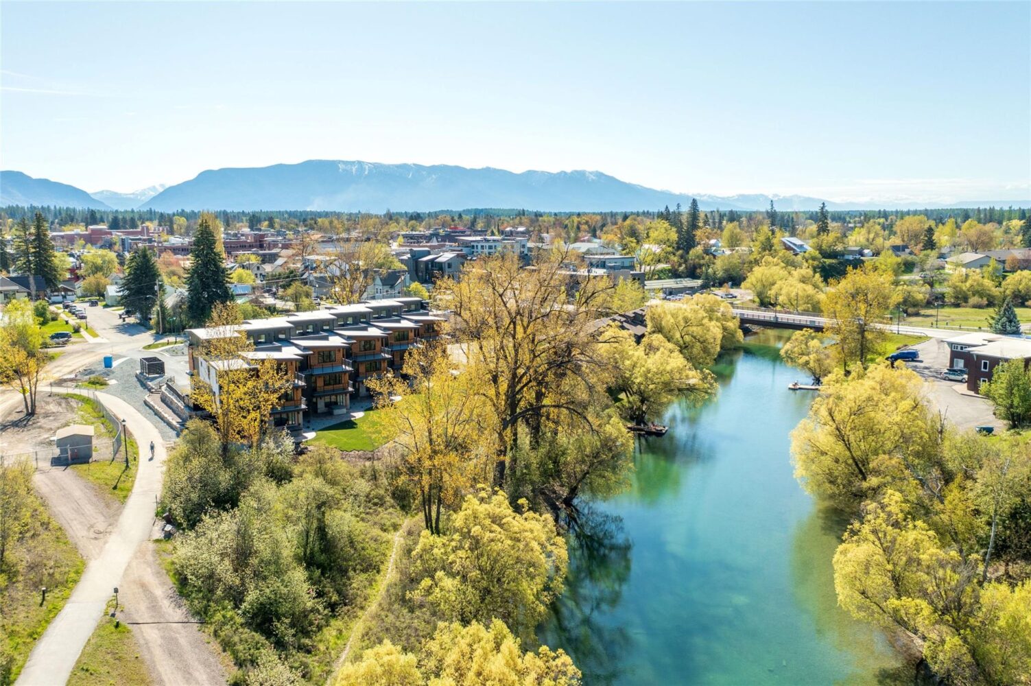 Miles Avenue Condos - Chanen Construction
